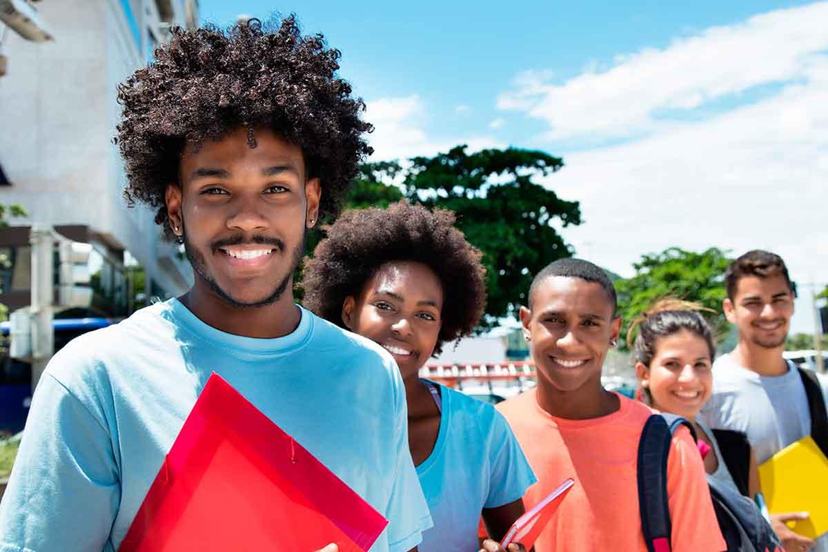 Pela primeira vez na história, população negra é maioria na ...
