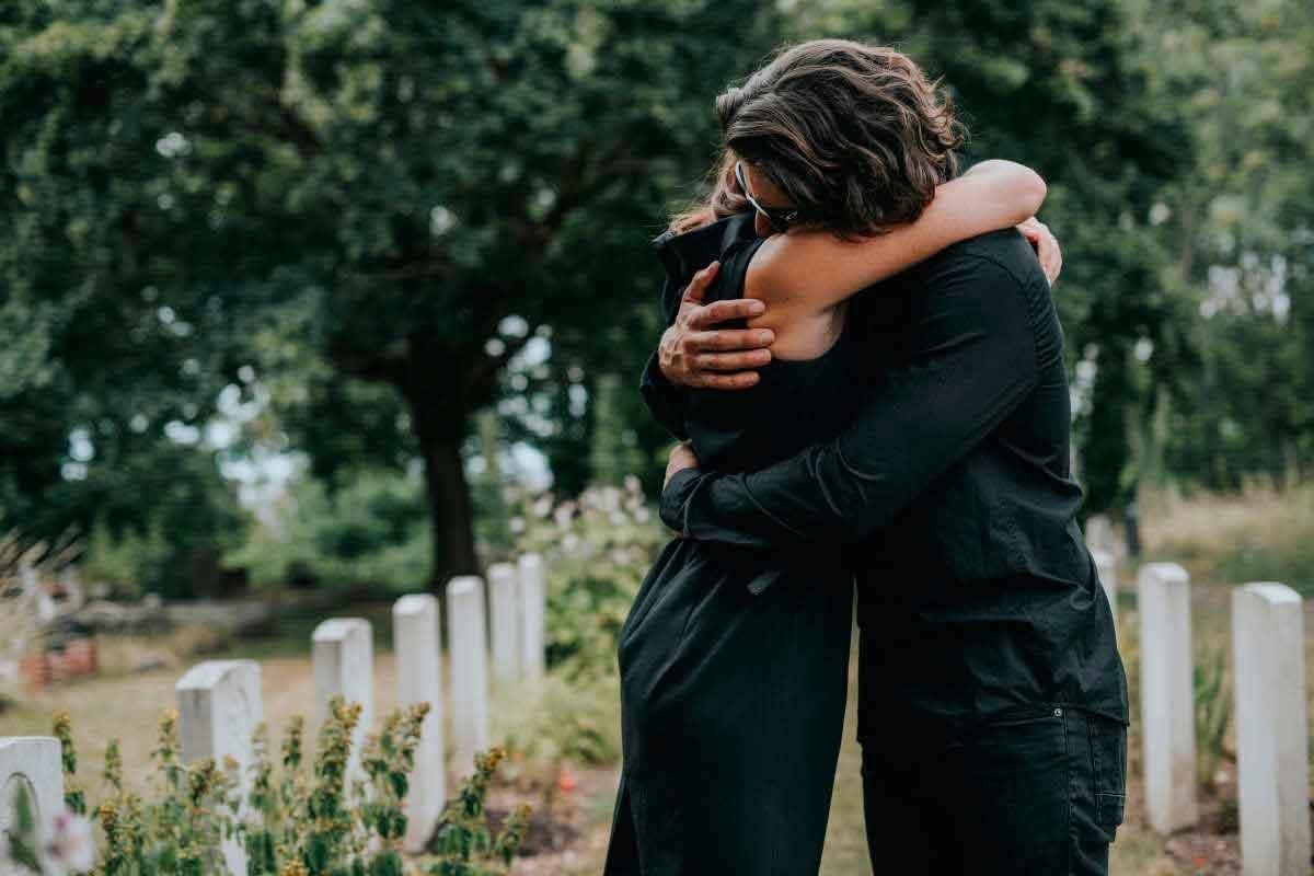 Como o tato e o toque têm o poder de aliviar a dor e o luto - greenMe