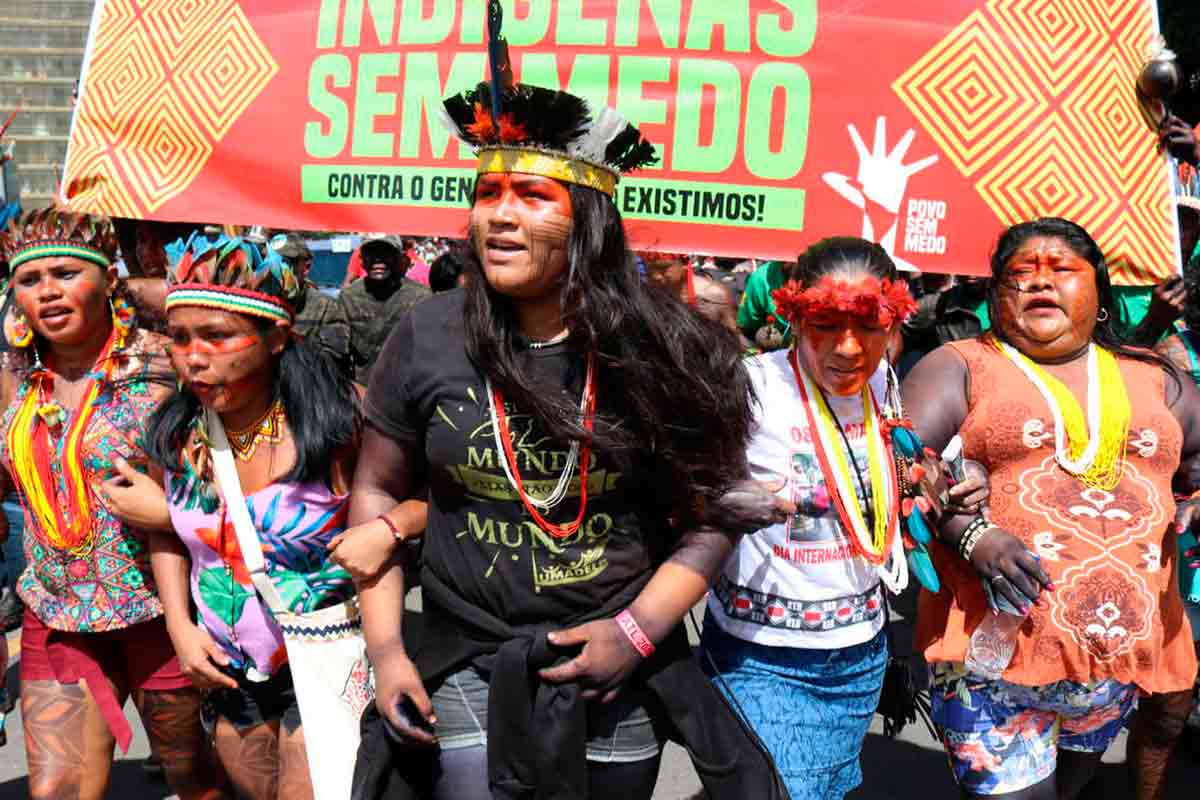 Pare o Massacre: assine a Petição da Survival contra o Genocídio ...