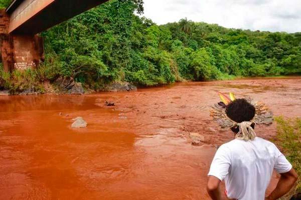 Rio Paraopeba, atingido pela lama de Brumadinho, tem água proibida para ...
