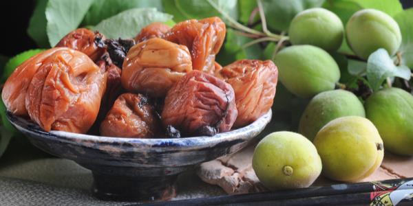 UMEBOSHI - Para que serve essa Ameixa Japonesa Salgada? - greenMe